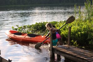 Canoeing with kids - Fun on the water - kidsandtheoutdoors.com