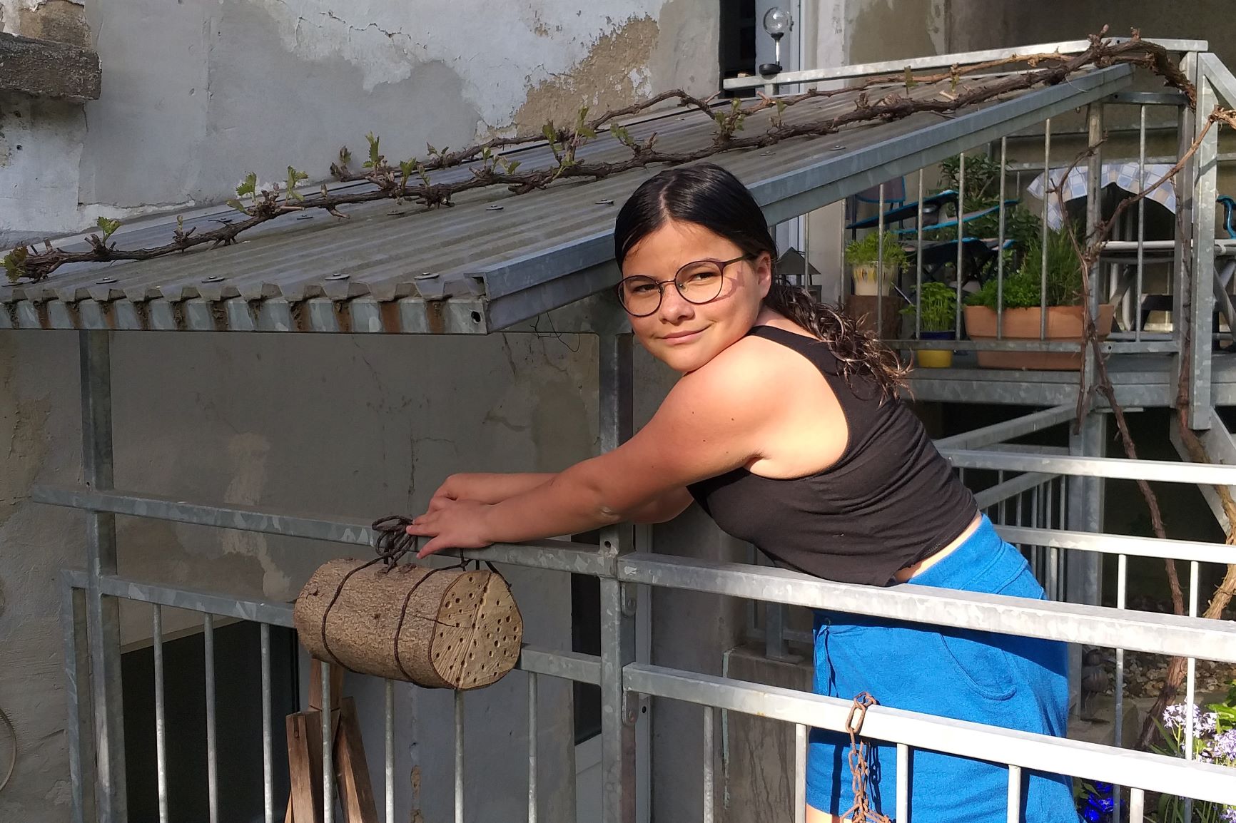 How to build an insect hotel with kids - kidsandtheoutdoors.com